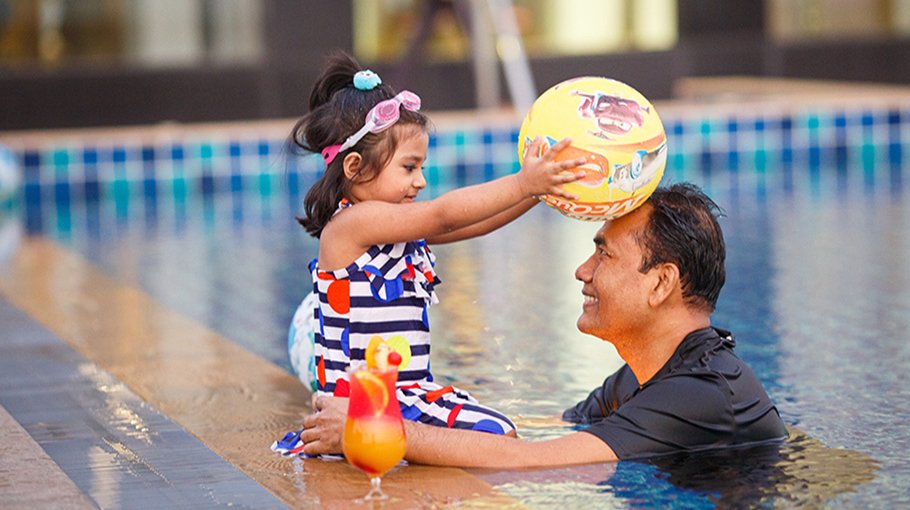 Holiday Inn Dhaka introduces swimming pool monsoon offer - Bangladesh Post