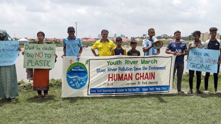 Human chain formed in Bagerhat to protect rivers - Bangladesh Post